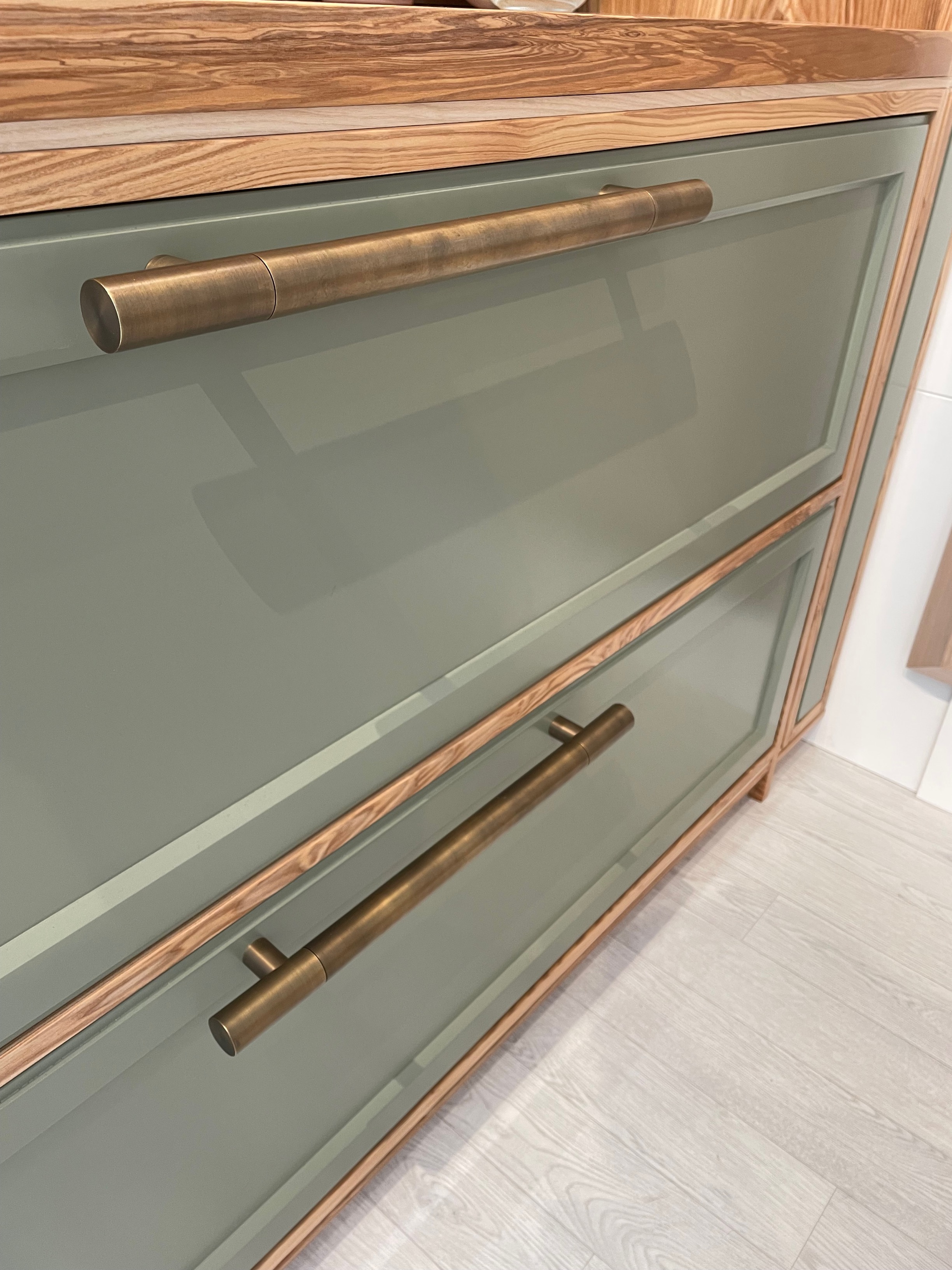 16mm Barrel Solid Furniture Handles S1805_Fine Antique Brass_TAG Modern ...