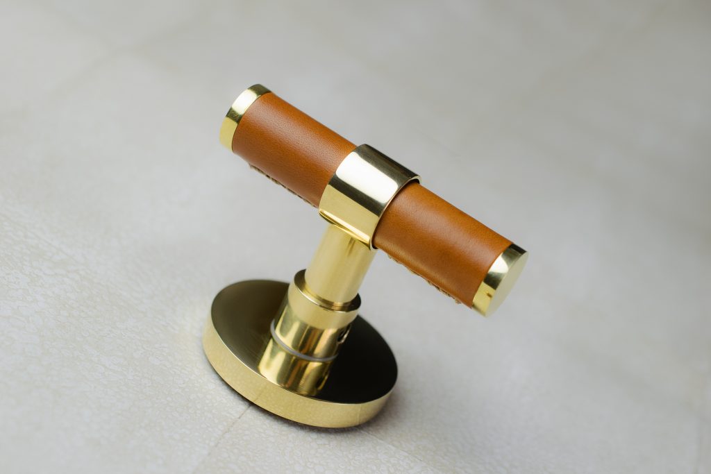 Barrel (Stitch In) Stepped Recess Leather Door T Bar BL5099_Tan Leather ...